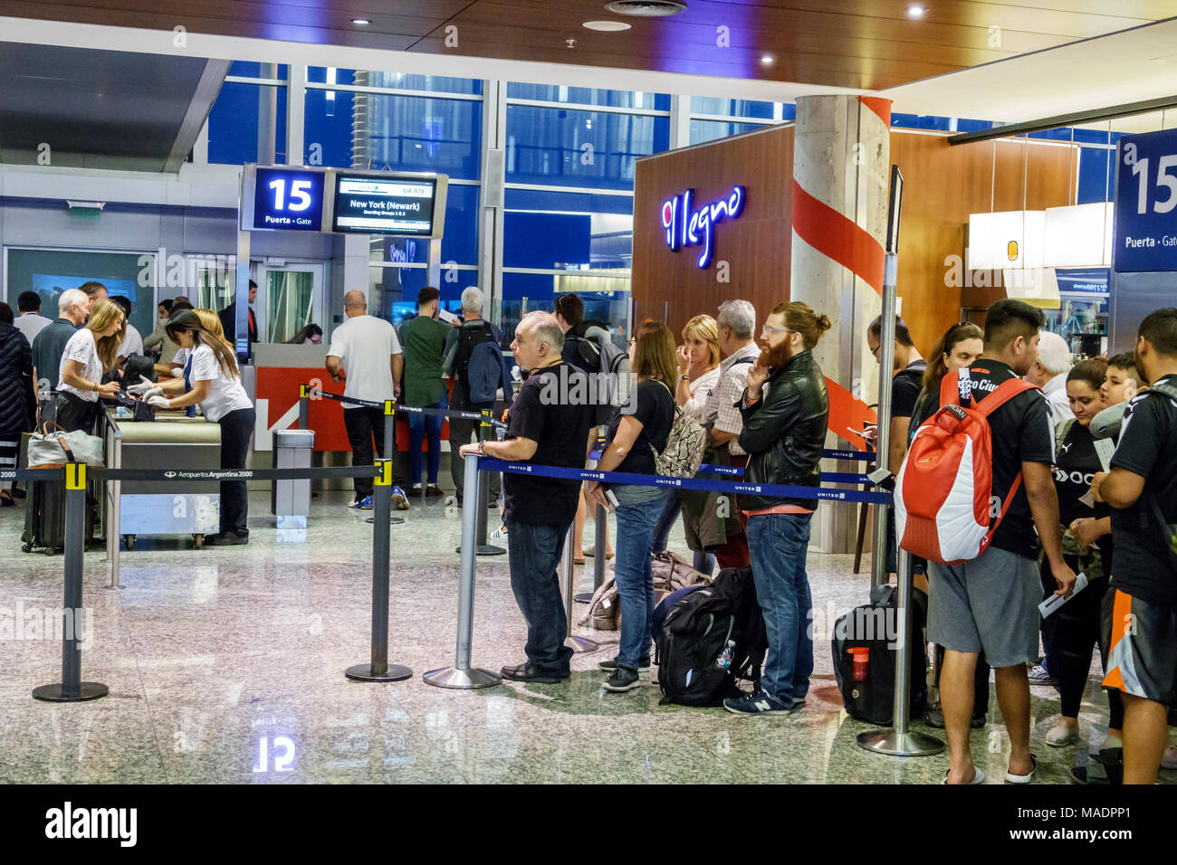 Airport Boarding Line High Resolution Stock Photography and Images - Alamy