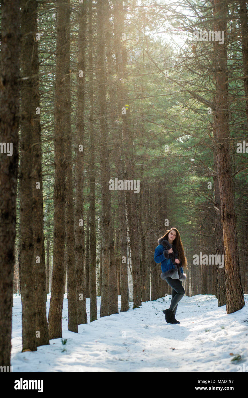 Falling backwards hands hi-res stock photography and images - Alamy