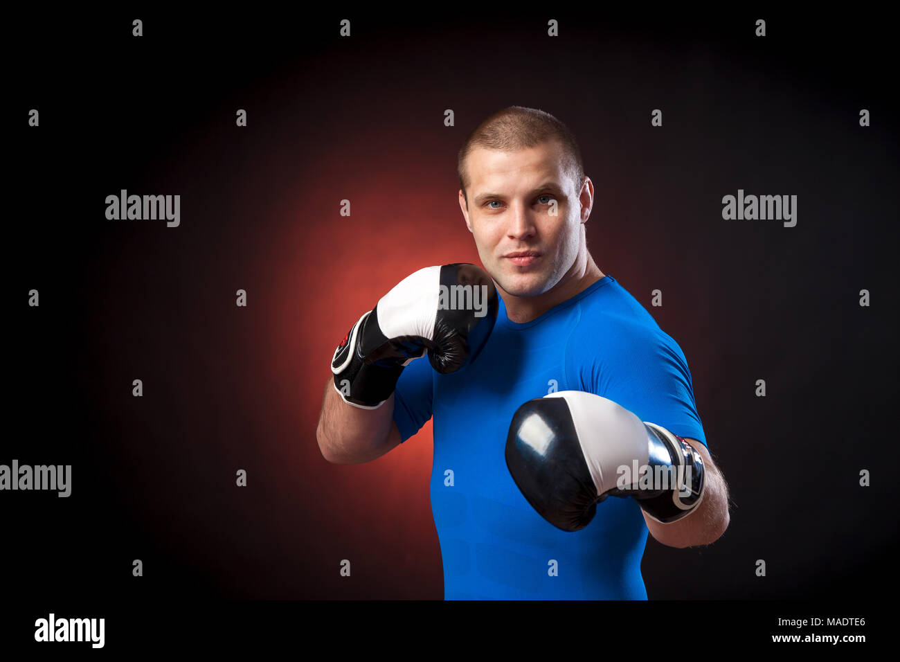 Muay thai boxing silhouette hi-res stock photography and images - Alamy