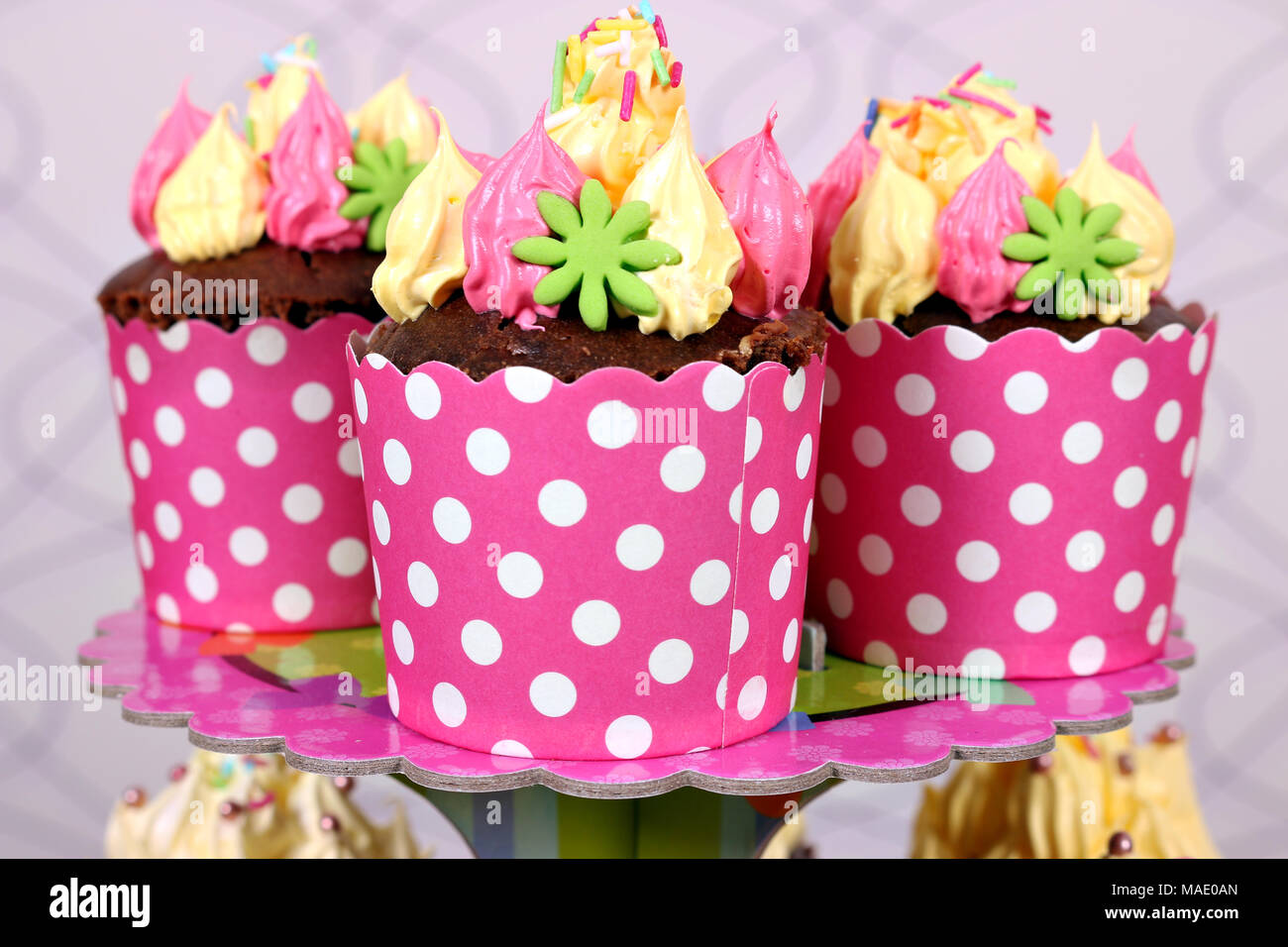 Many muffins hi-res stock photography and images - Alamy
