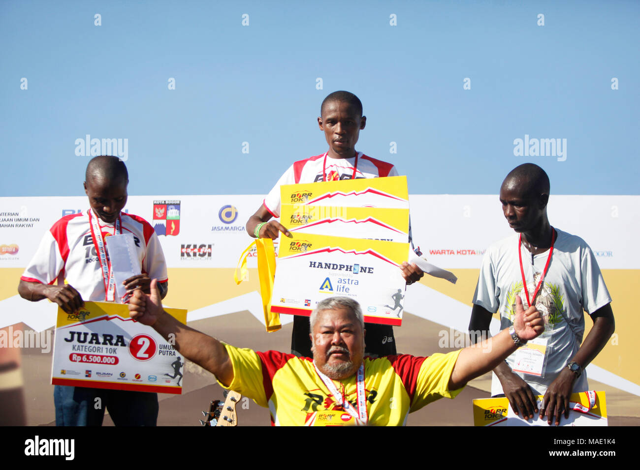 Bogor, Indonesia. 01st Apr, 2018. The runner from Africa wins the BORR ...