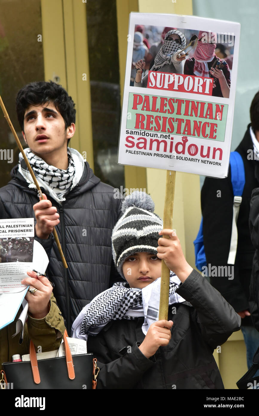 Israel Embassy, London, UK. 31st March 2018: Palestinian and supporters ...