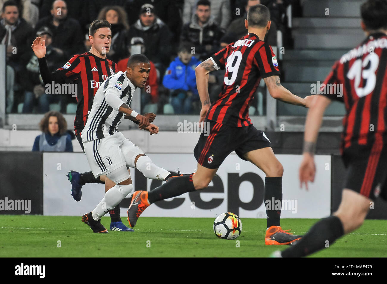 Douglas Costa Juventus FC) during the Serie A football match between ...