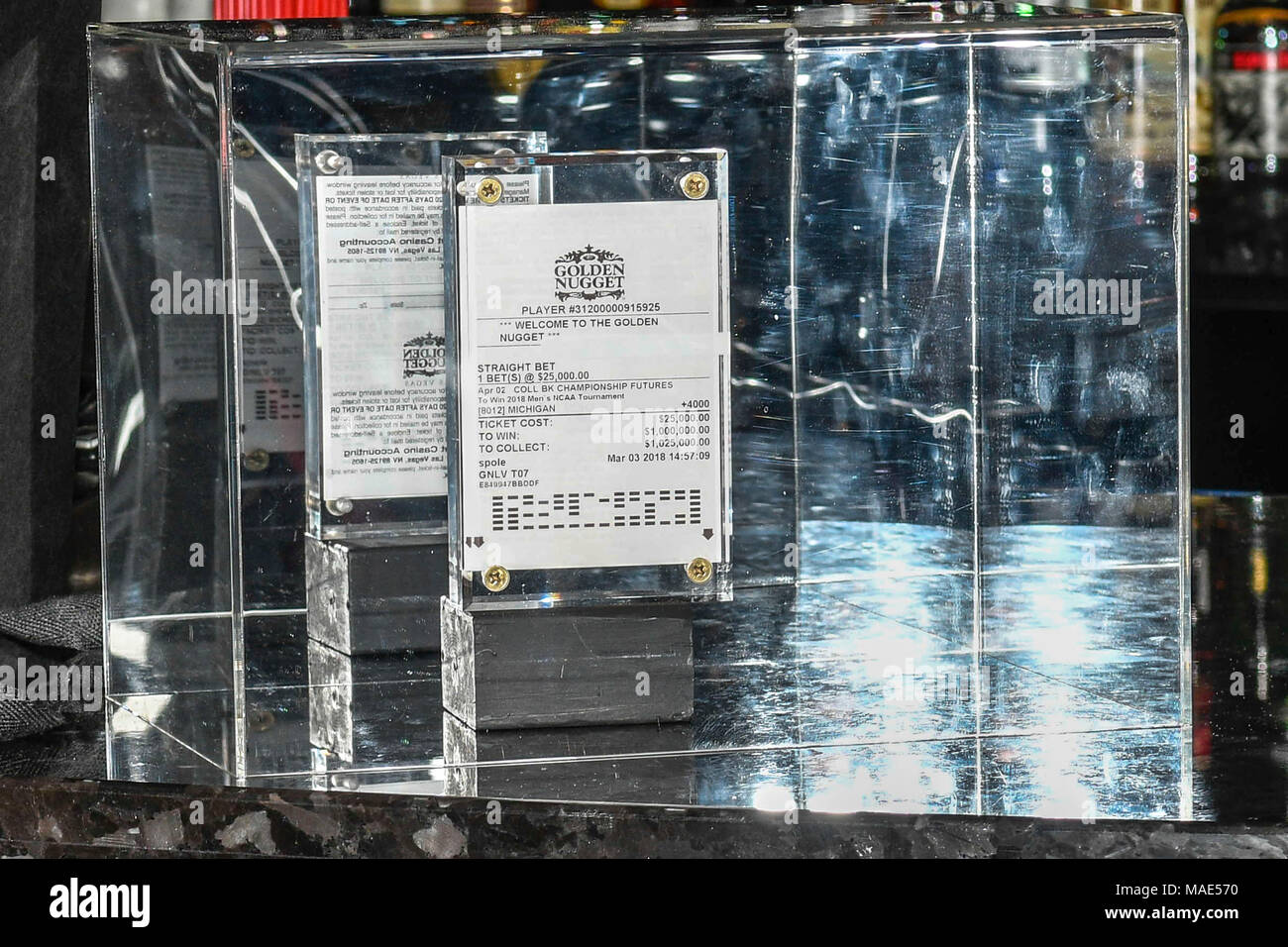 Las Vegas, NV, USA. 31st Mar, 2018. 1 million dollar ticket Owner of D ...