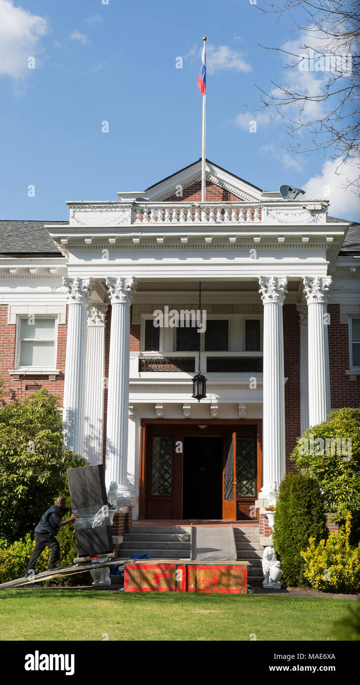 Russia consul general hi-res stock photography and images - Alamy