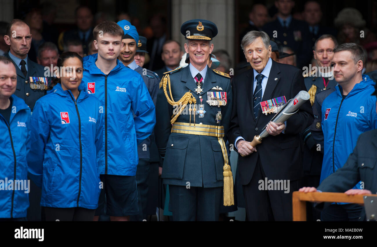 Air commodore hi-res stock photography and images - Alamy