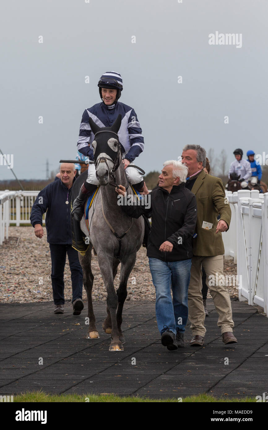 Jockey sam twiston davies hi-res stock photography and images - Alamy