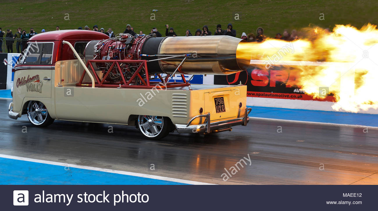 Camper Bus Stock Photos & Camper Bus Stock Images - Alamy