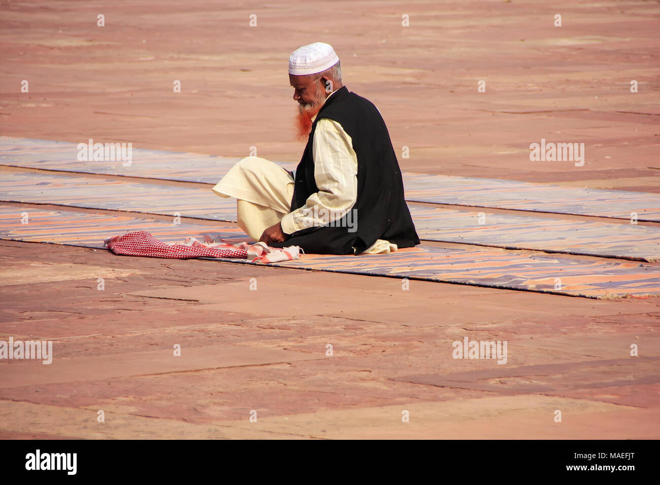Indian man praying in traditional hi-res stock photography and images ...