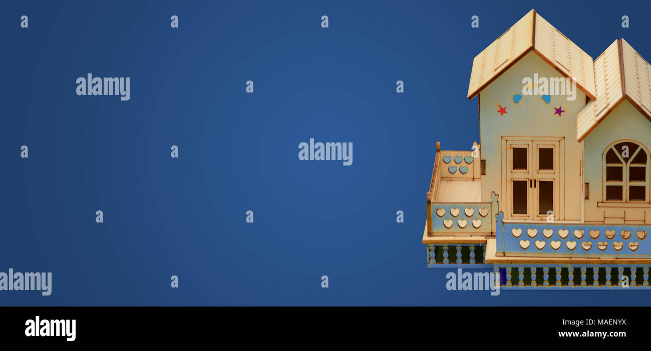 House Wooden miniature Banner template with copy space Stock Photo - Alamy