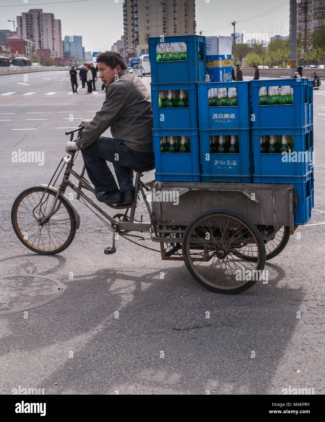 Crates of beer in car hi-res stock photography and images - Alamy
