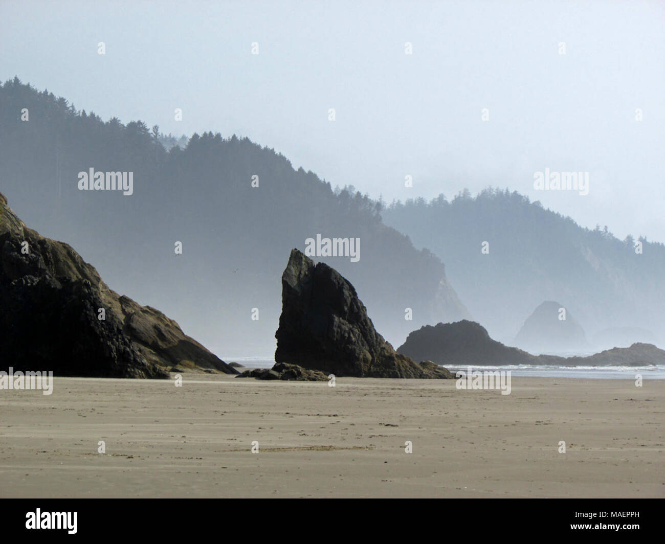 Hug Point at Pacific Coast in OR Stock Photo - Alamy
