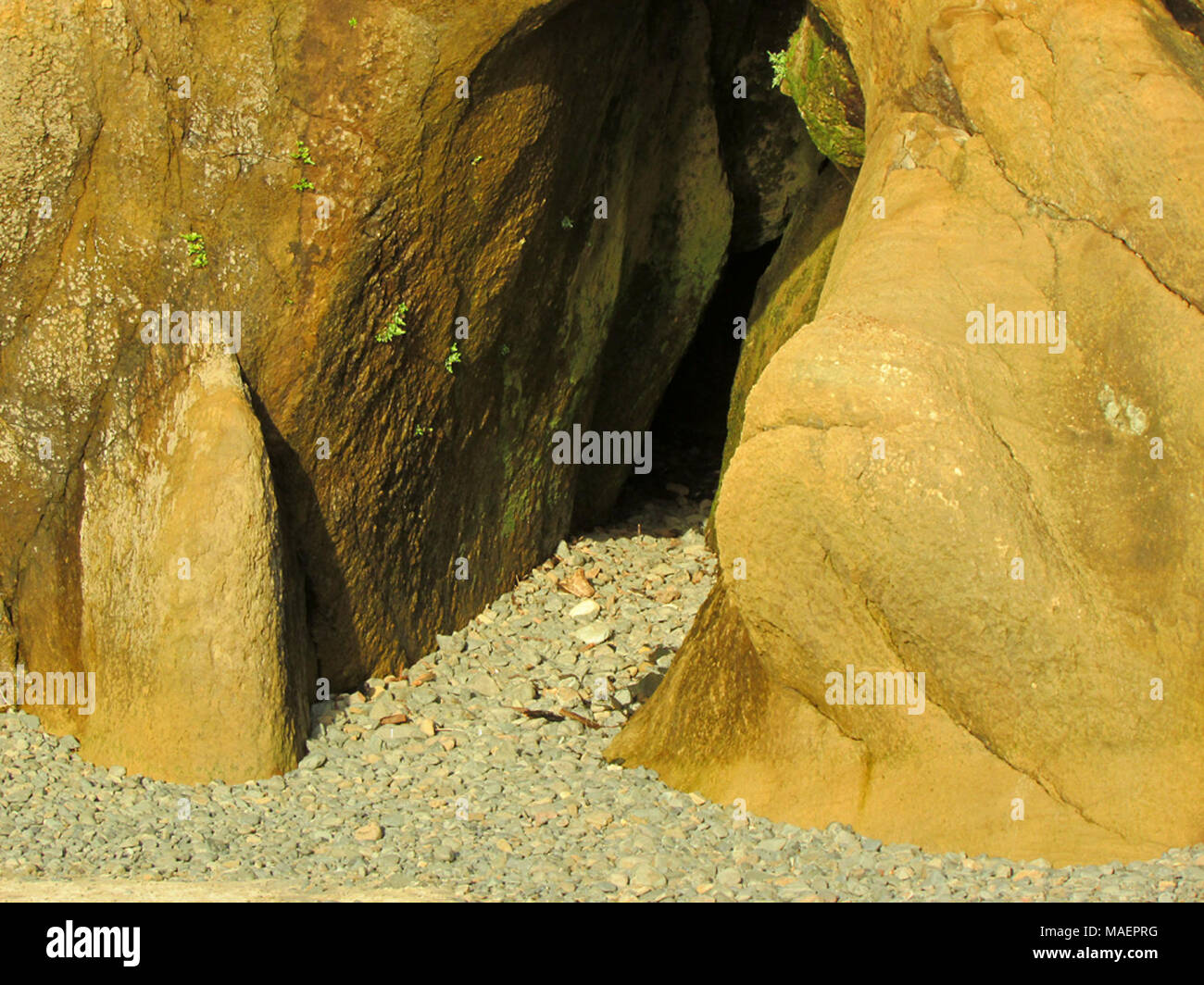 Hug Point at Pacific Coast in OR Stock Photo - Alamy