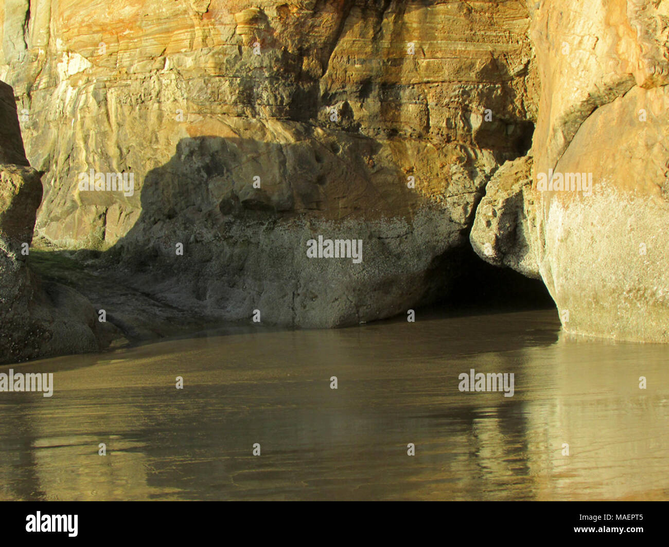 Hug Point at Pacific Coast in OR Stock Photo - Alamy