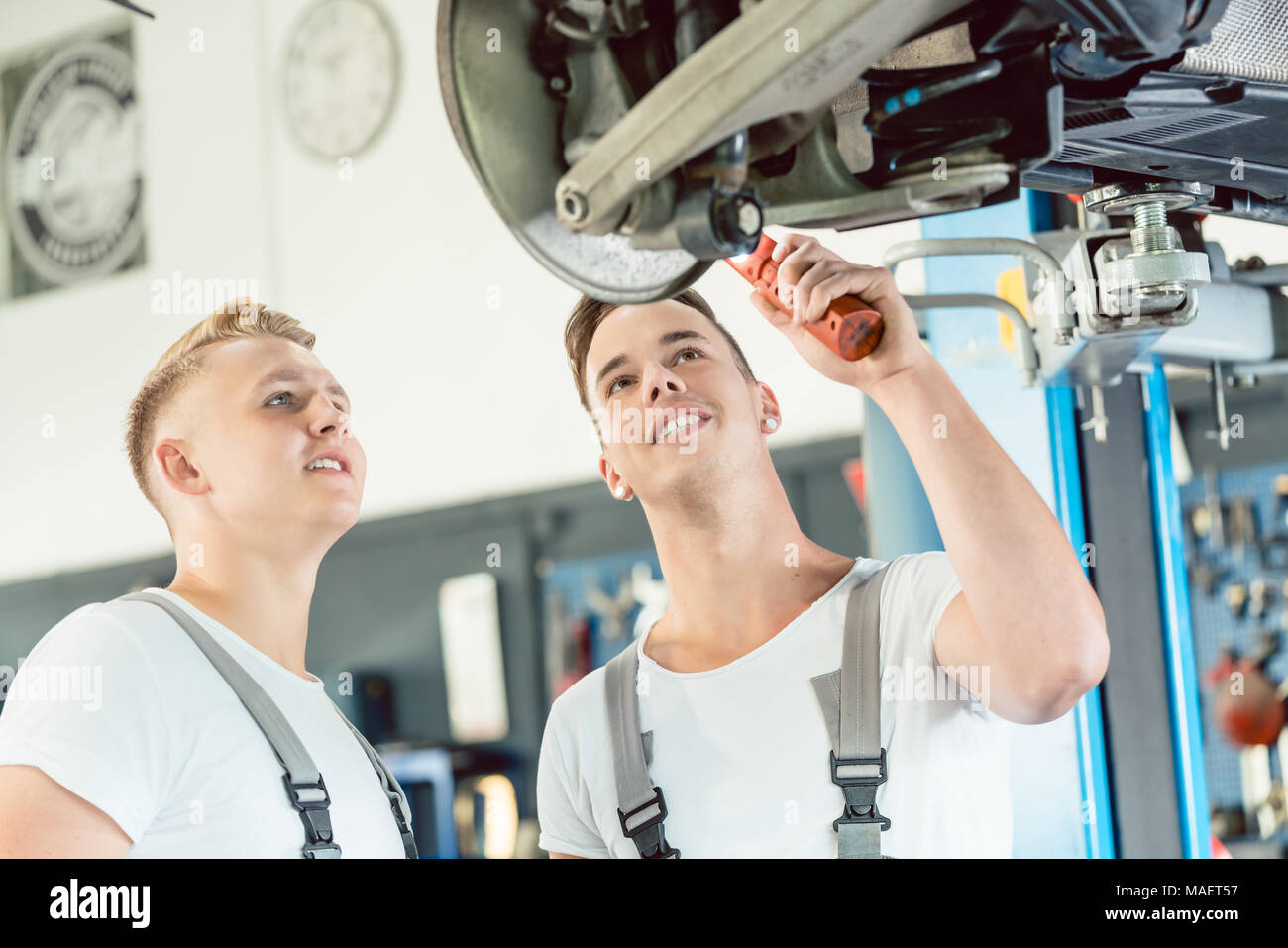Mechanic apprenticeship hi-res stock photography and images - Alamy