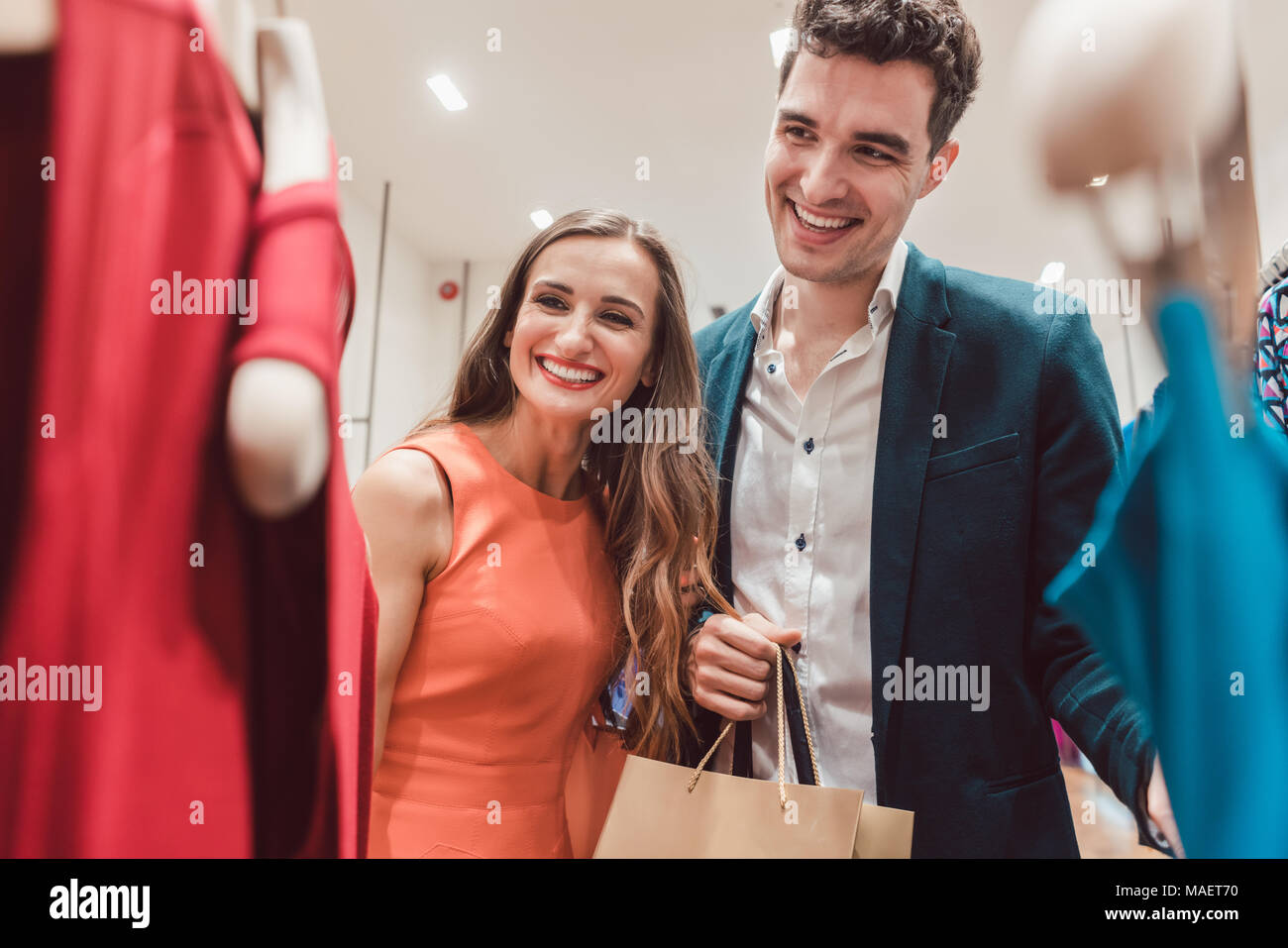 Fashion and shopping hi-res stock photography and images - Alamy
