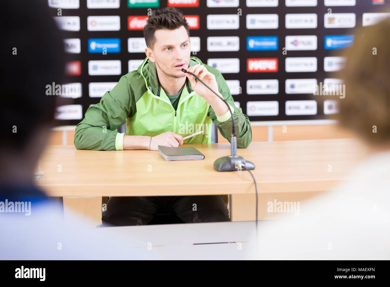 Team captain talking hi-res stock photography and images - Alamy