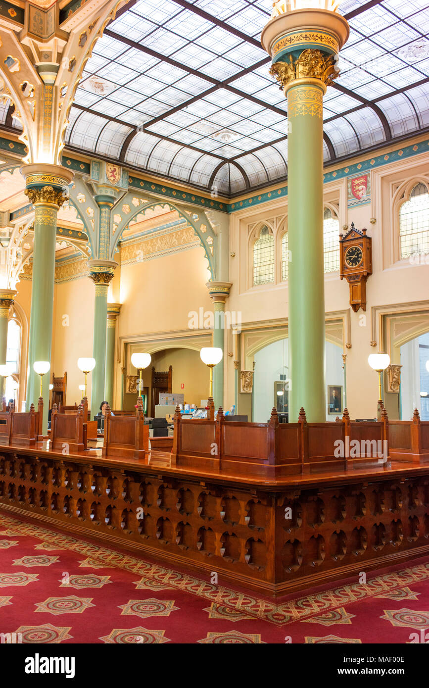 Bank interior hi-res stock photography and images - Alamy