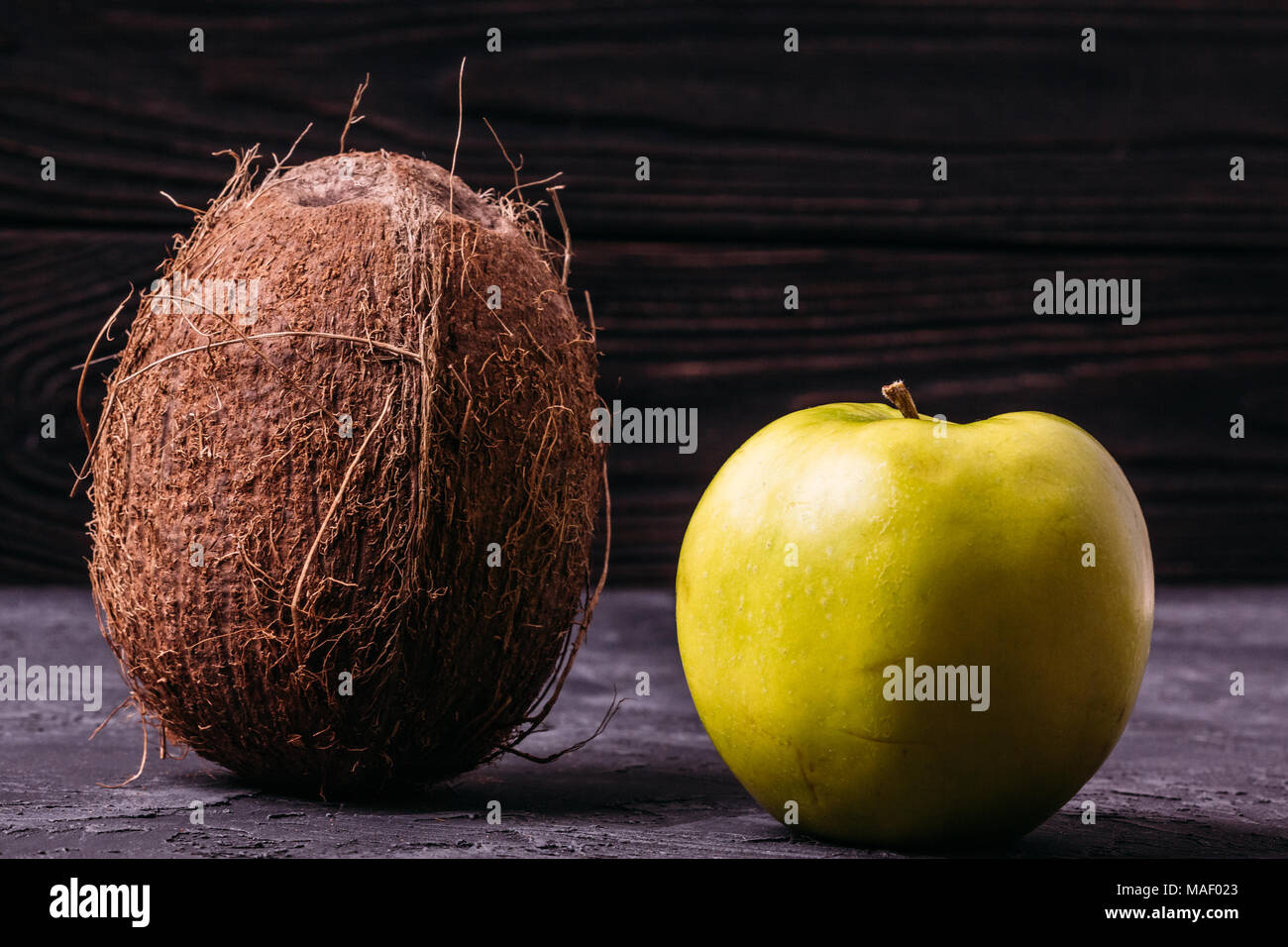 Pillar apple hi-res stock photography and images - Alamy