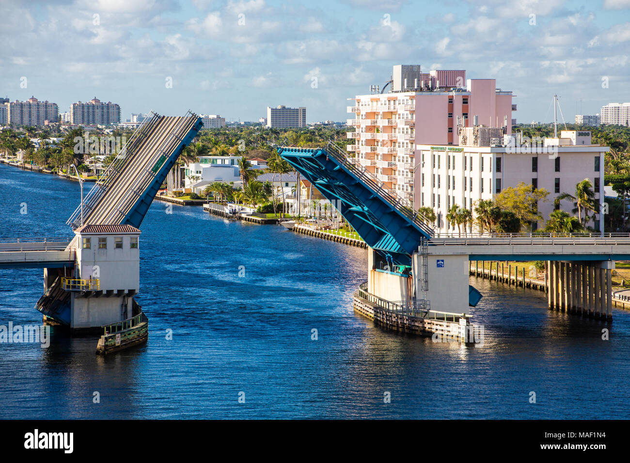Bridge draw drawbridge florida hi-res stock photography and images - Alamy