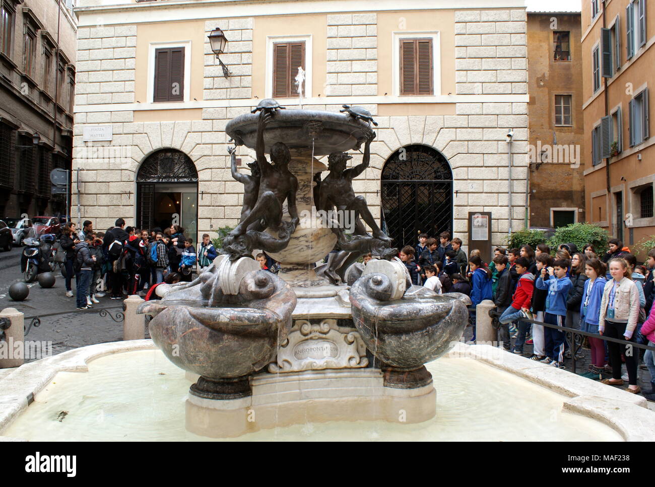 Fountain of the tortoises hi-res stock photography and images - Alamy
