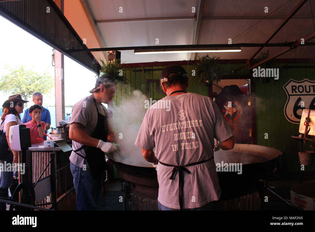 Concession food hi-res stock photography and images - Alamy