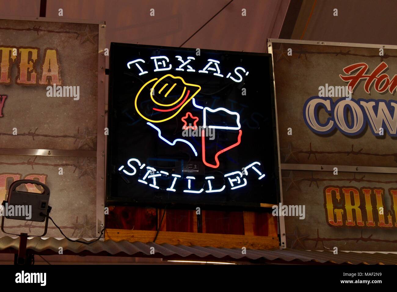 Concession food hi-res stock photography and images - Alamy