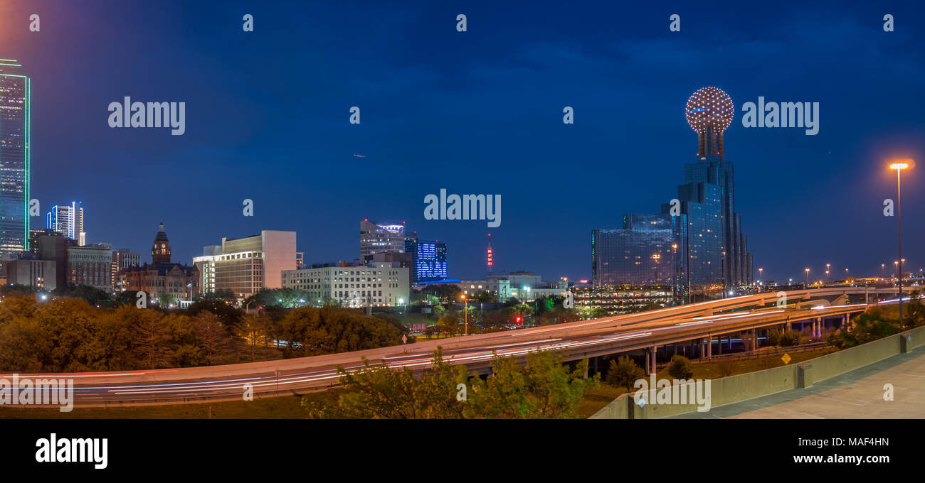 Panoramic View of Downtown Dallas at Night Stock Photo - Alamy