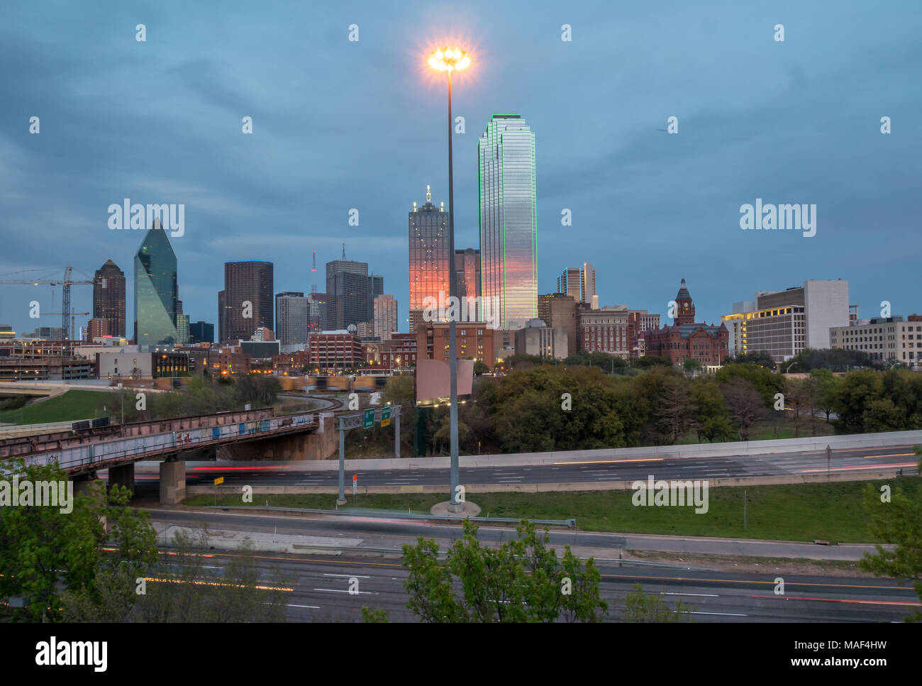 Dallas landmarks hi-res stock photography and images - Alamy