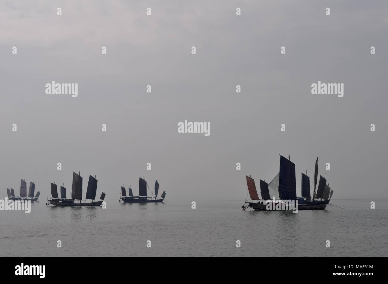 Lake tai hi-res stock photography and images - Alamy