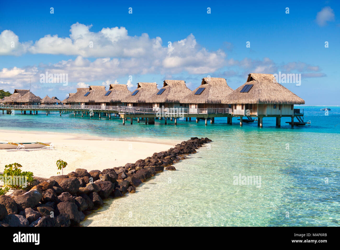 Wooden huts over the water hi-res stock photography and images - Alamy