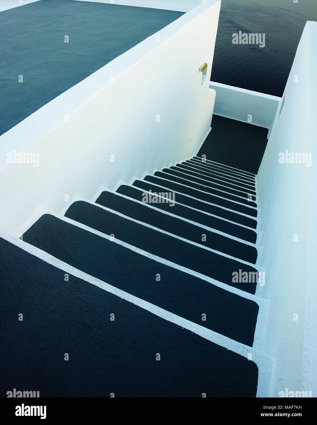 Symmetrical stairs hi-res stock photography and images - Alamy