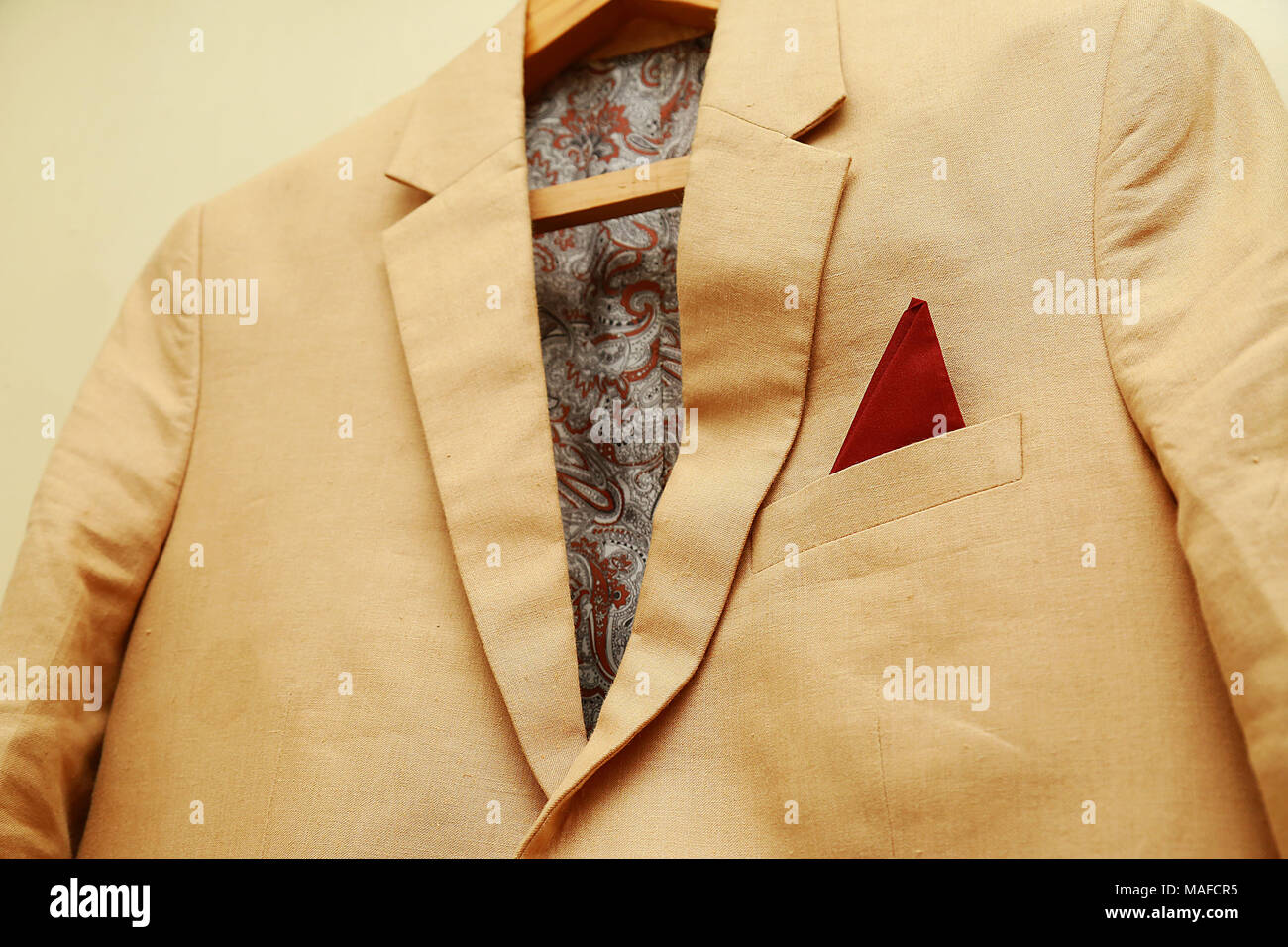 Person dressed in formal hi-res stock photography and images - Alamy