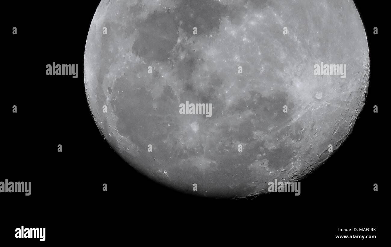 Moon zoom hi-res stock photography and images - Alamy