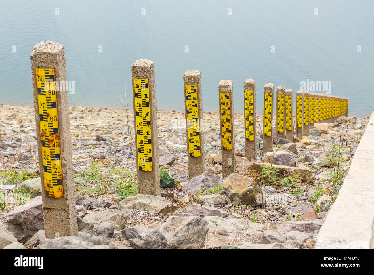 Dam water level, Watergate Index Stock Photo - Alamy