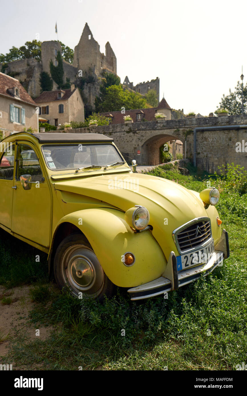 Classic citroen 2cv vintage french car hi-res stock photography and ...