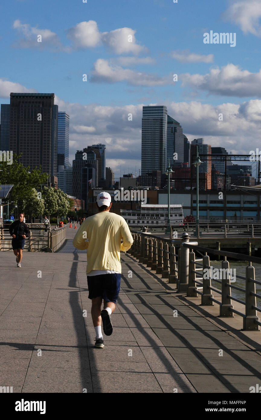 Ny lifestyle hi-res stock photography and images - Alamy