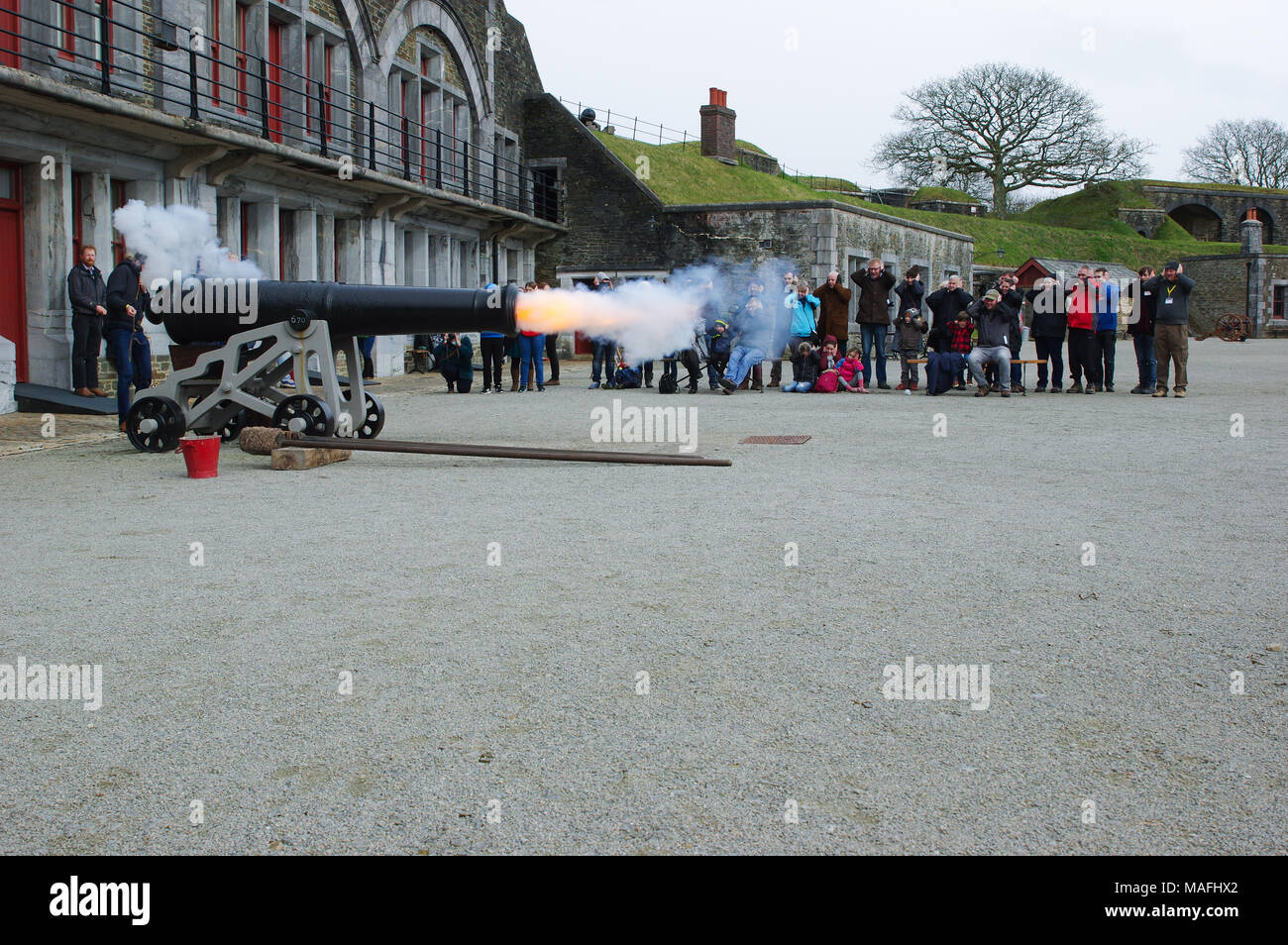 30 pounder hi-res stock photography and images - Alamy