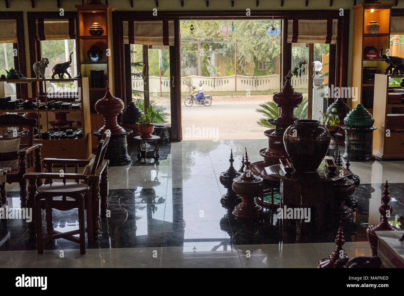 Burmese lacquerware hi-res stock photography and images - Alamy