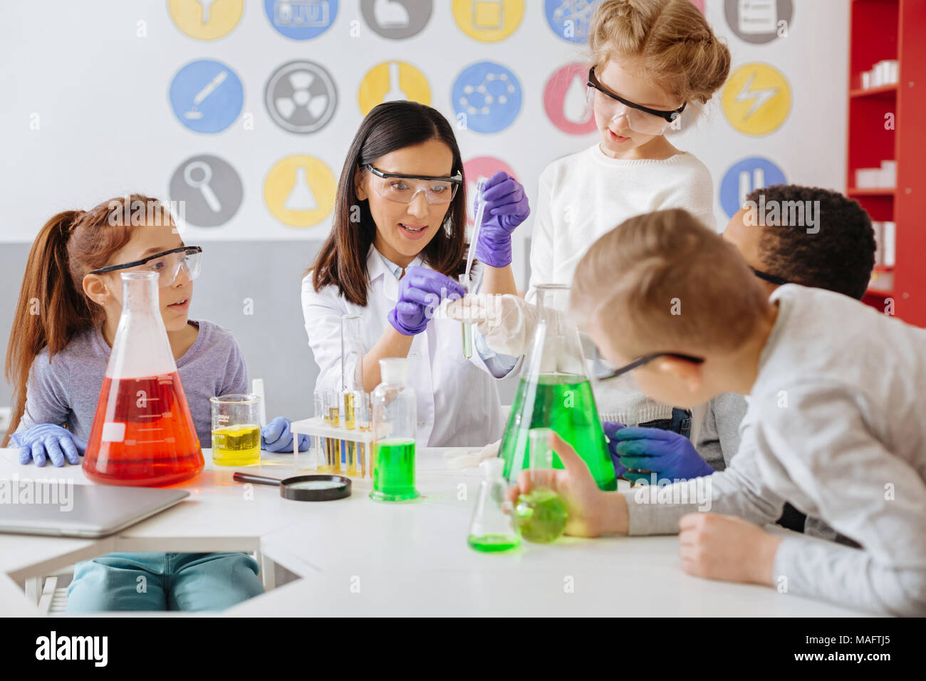 Experiment to measure hi-res stock photography and images - Alamy