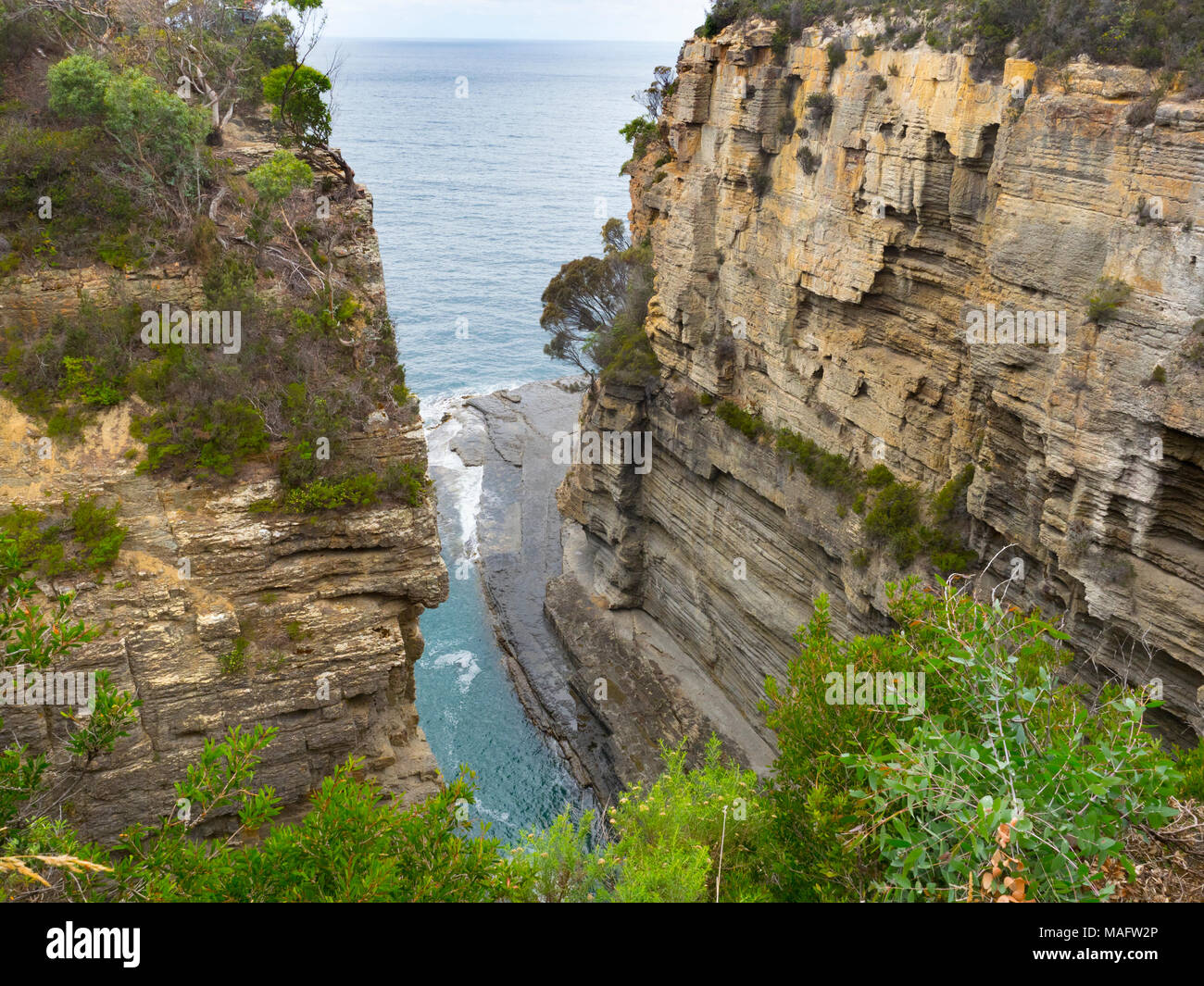 The Devils Kitchen Tasman Peninsula Tasman Sea in the southeast corner ...