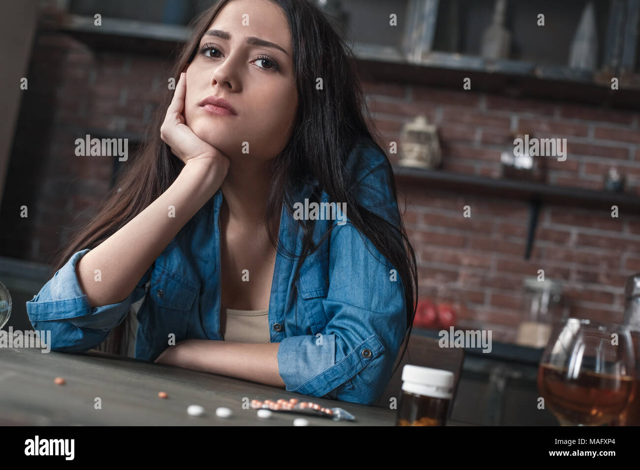 Woman tablets medicine alcohol hi-res stock photography and images - Alamy