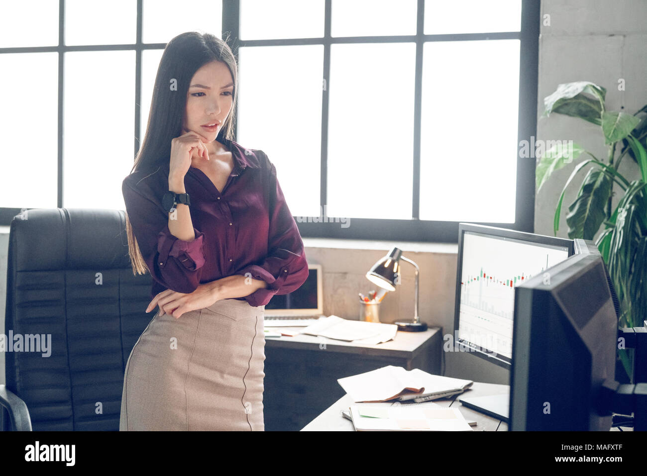 Hmm. Interesting, let's me think. Manager develops the foreign exchange ...