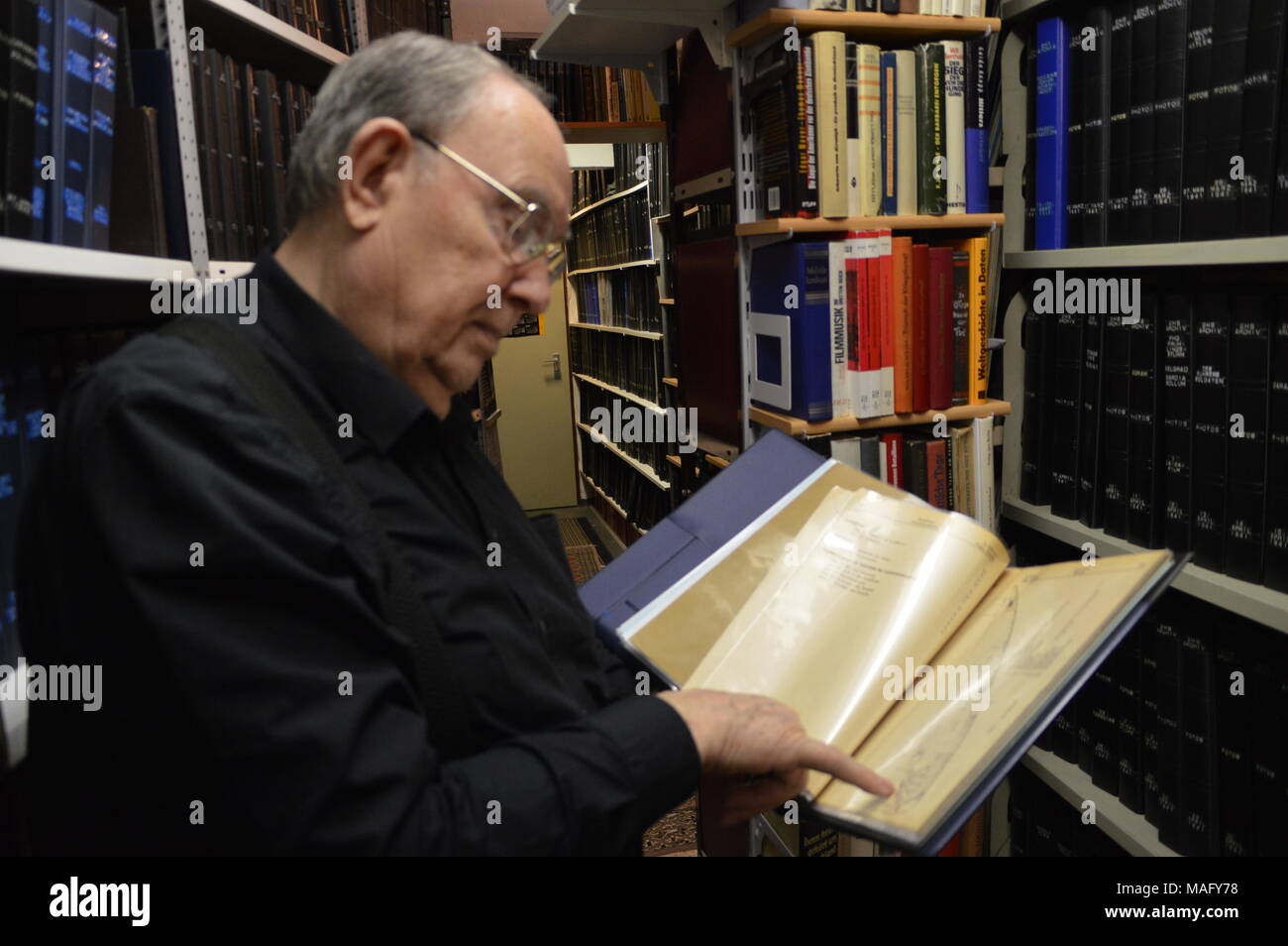 Gerd Heidemann Kujau Hitler Tagebücher Stern Reporter Stock Photo - Alamy