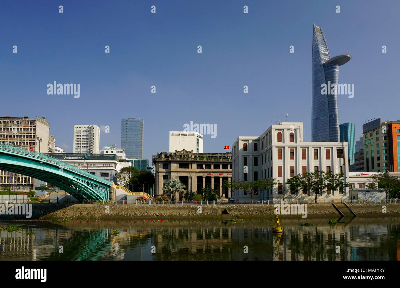 The cau mong bridge hi-res stock photography and images - Alamy