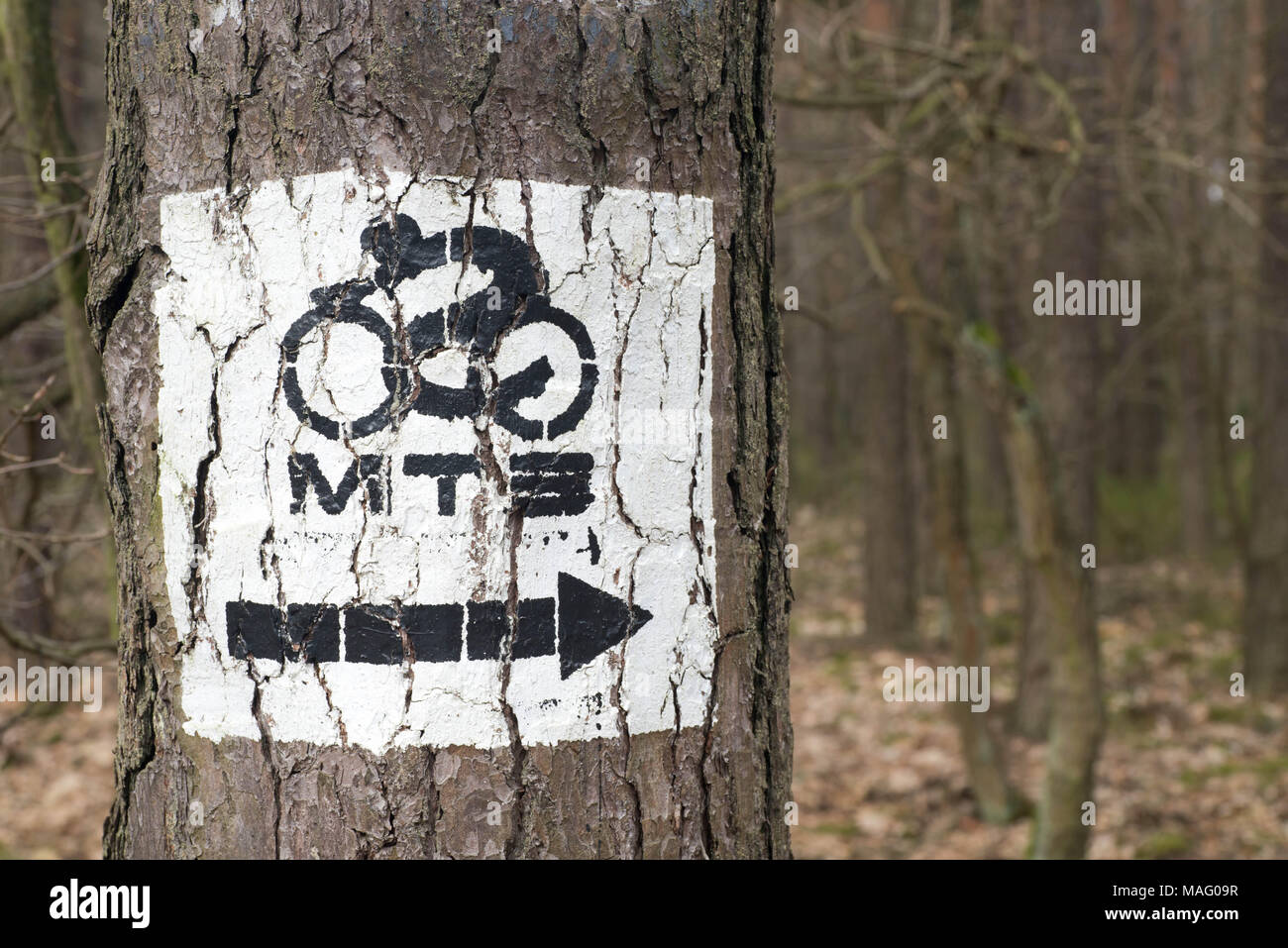 Cycle ride sign hi-res stock photography and images - Alamy
