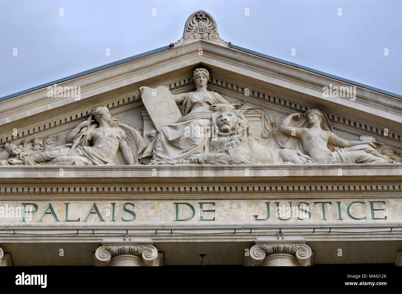 Front facade of a Law Courts building in France Stock Photo - Alamy
