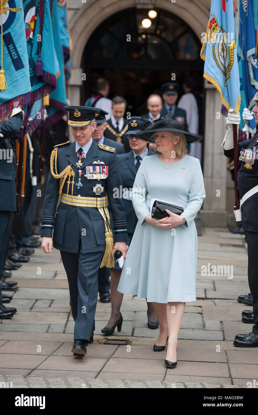 Air Chief Marshall Sir Stephen Hillier and Lady Hillier leave St ...