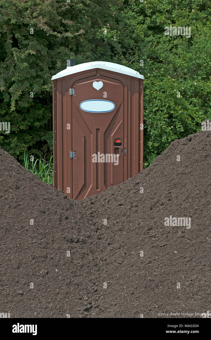 Vintage toilet blue toilets hi-res stock photography and images - Alamy