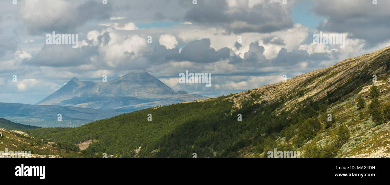 Storsolnkletten mountain, national tourist route Rondane, Norway Stock ...